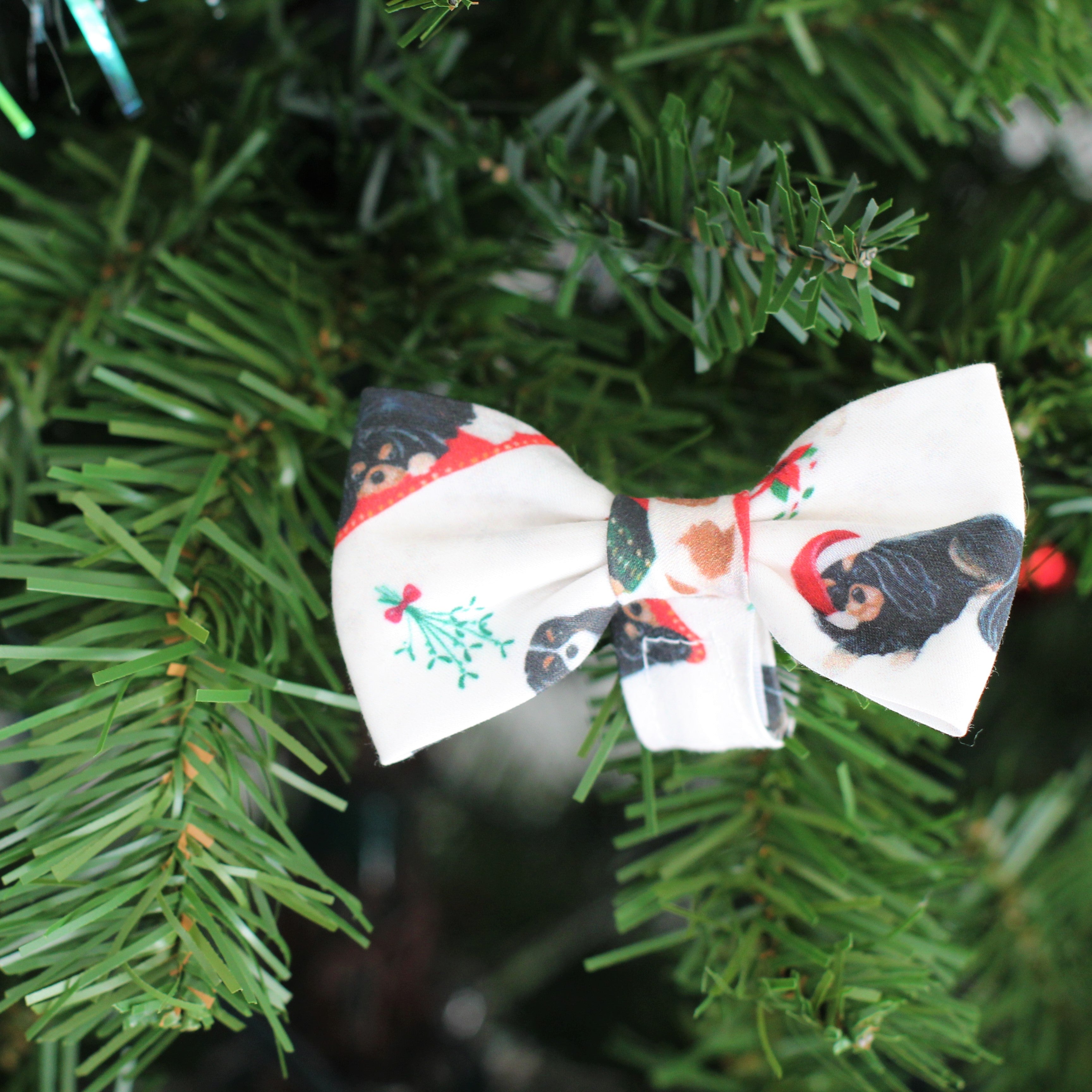 'A Cavalier King Charles Spaniel Holiday' Dog Bowtie | 100% Cotton Custom Dog Bow Ties | Maple ...
